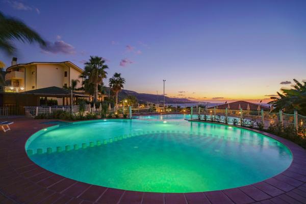 Hotel Scoglio Del Leone - Zambrone