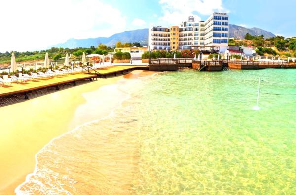 Sunport Hotel Seafront Rooms ! - Cyprus