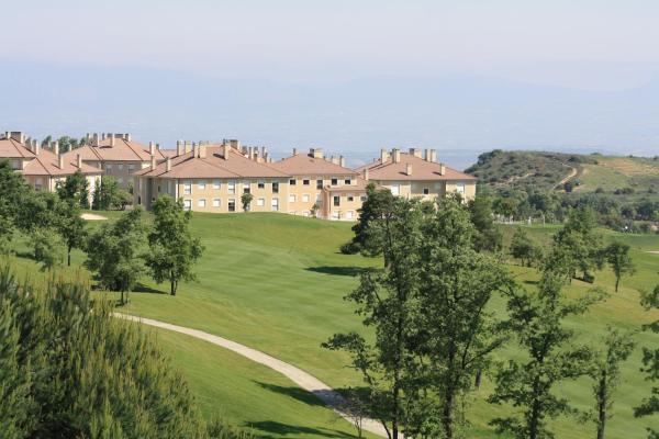 Apartamentos Campo De Golf - Santa Coloma