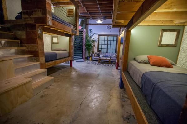 Podshare East Hollywood - Hollywood, CA