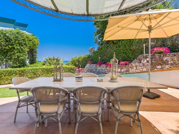 Aegean Residence #A - F & B Summer Collection - Halkidiki