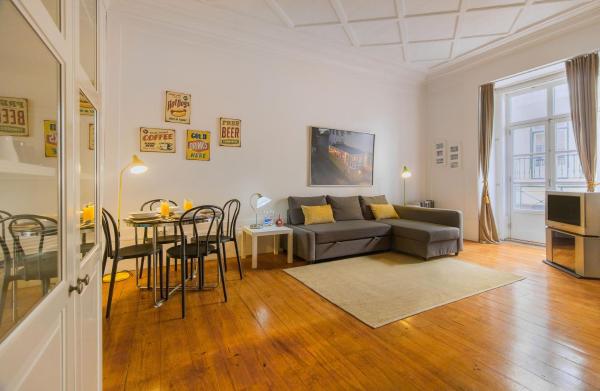 Chiado Balcony Apartment - Seixal