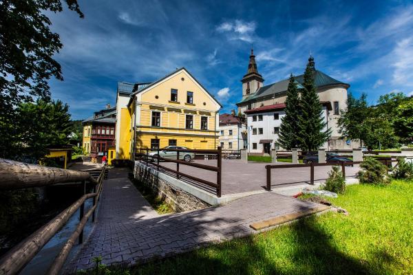 Yellow Street Apartment - Harrachov