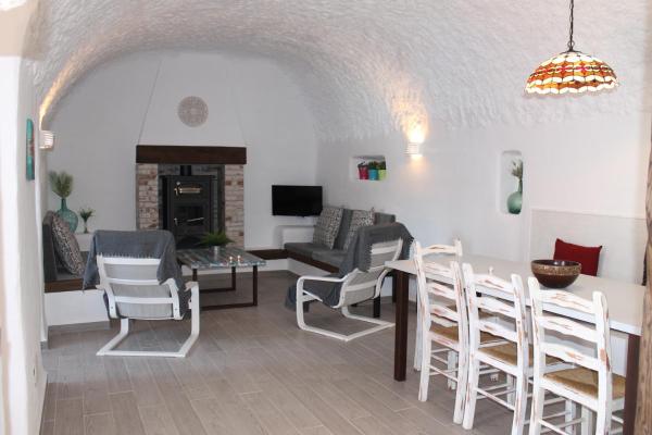 Cuevas Adonia - Andalusia