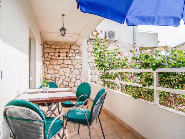 Apartments Dirk - Hvar