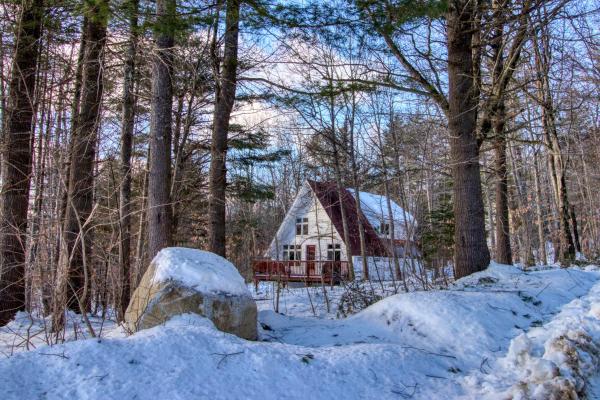 Mullen Chalet - Maine