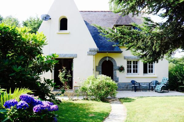 Fontaine Blanche River View, Large Patio & Garden In Central Brittany With Starlink Wifi - Les Vieilles Charrues