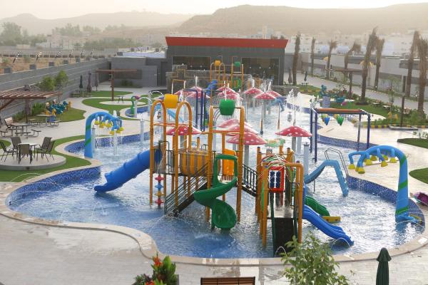 Amaaria Aquapark Resort Villas & Chalet - 