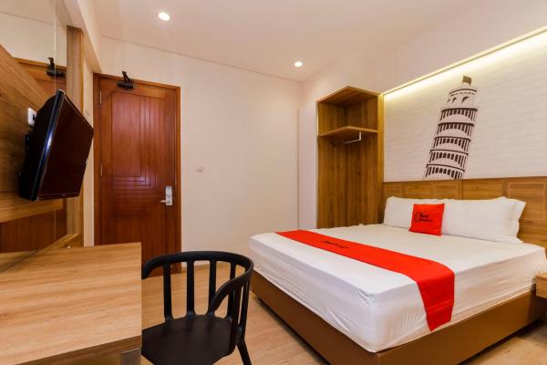 Reddoorz Plus @ Cbd Bintaro - 자카르타