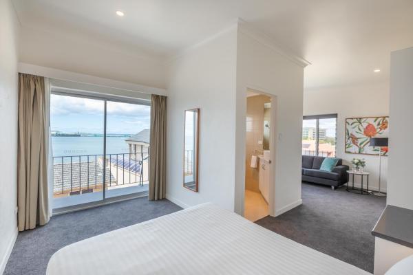 Bay 10 - Suites And Apartments - Boston