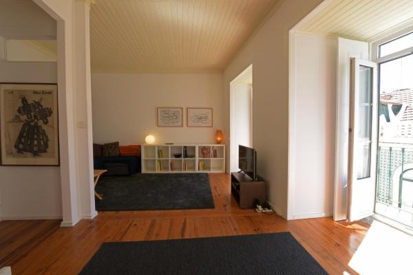 Lisbon Center Apartment With Terrace - Corroios