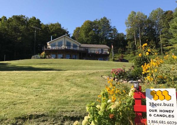 Our Valley View Bed & Breakfast - Clarington