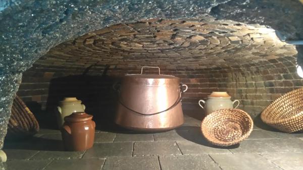 Location Insolite Dans Un Four A Pain - Cantal