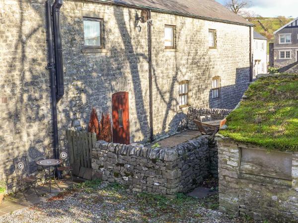 2 Primitive Mews - Tideswell