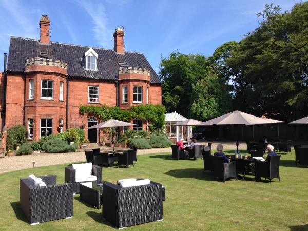 Blakeney House - Blakeney