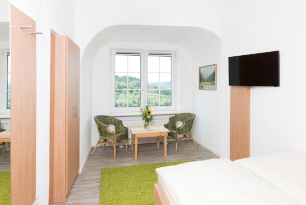 Hotel Garni Burg Waldenstein - Welzheim