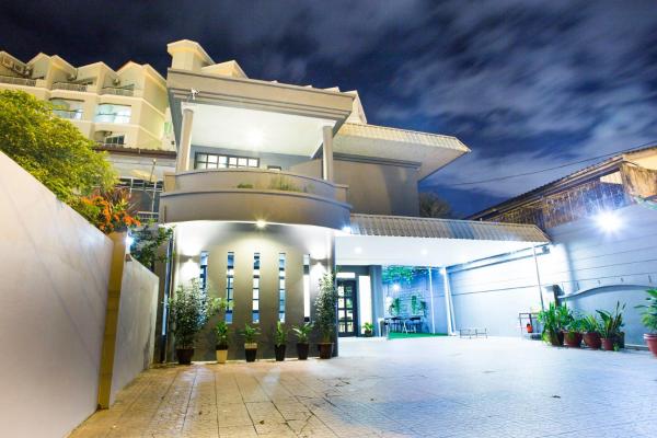G Beach Front Villa - Batu Ferringhi