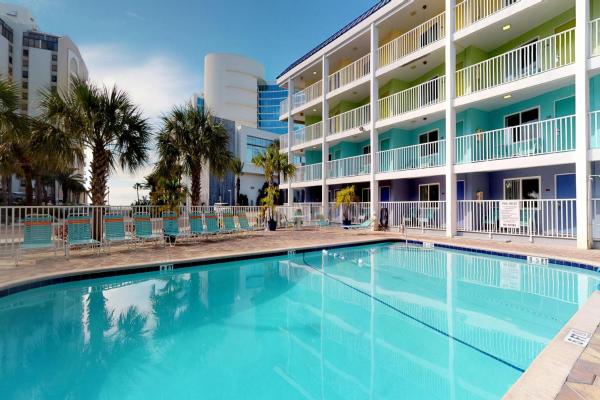 Pelican Pointe - Clearwater, FL