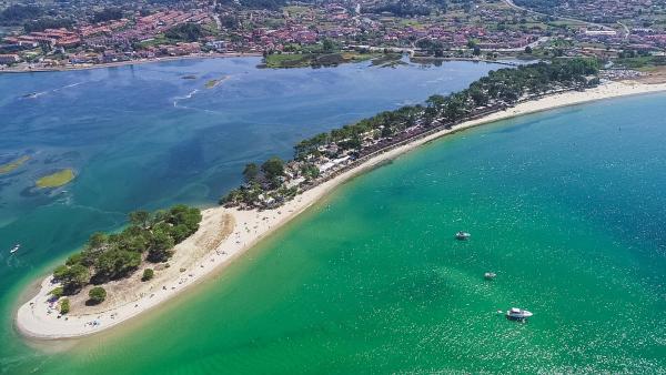Bungalow En Camping Bayona Playa - Galicia