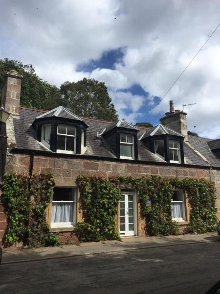 3 St Gilbert Street - Dornoch