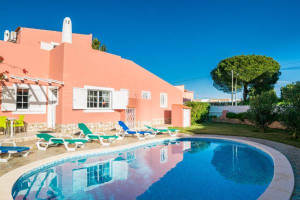 Villa Paraiso Spacious And Central To Enjoy Best Beaches Ac Wifi Garden Pool - Vilamoura