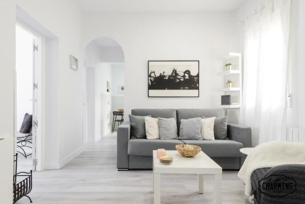 Antiques Market - Apartamento De 3 Dormitorios Con Parking - Majadahonda