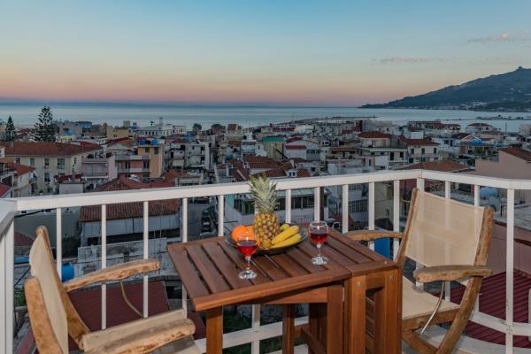 'Eolia Apartment' - Sea & City View Central Apt - Zakinthos