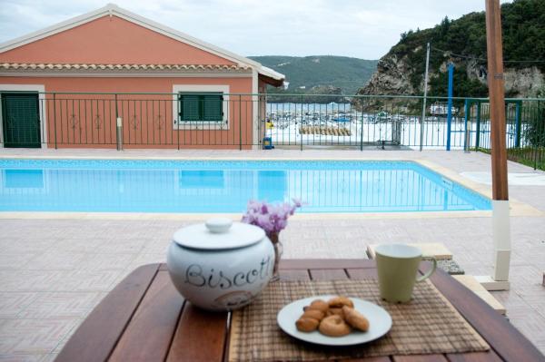 Akis Apartments - Corfu