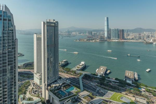 Four Seasons Hotel Hong Kong - Sheung Wan