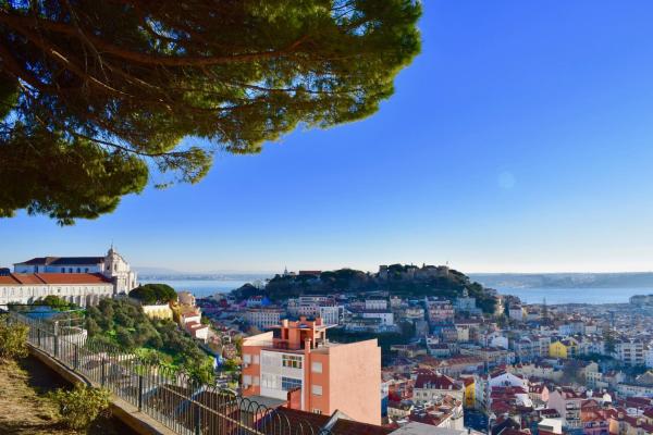 Aesthetic Riverview Apartment In Historical Lisbon - Odivelas