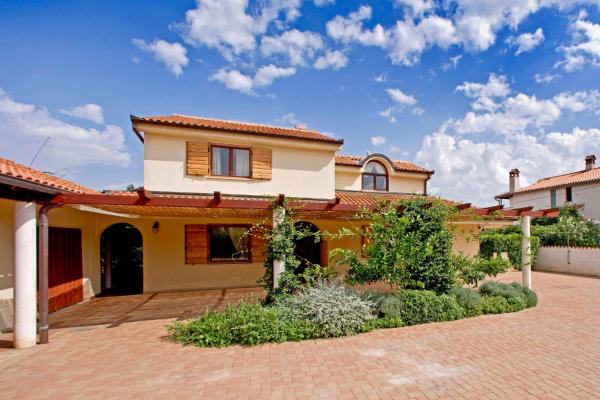 Villa Aurata In Ližnjan (Haus Für 8-9 Personen) - Medulin