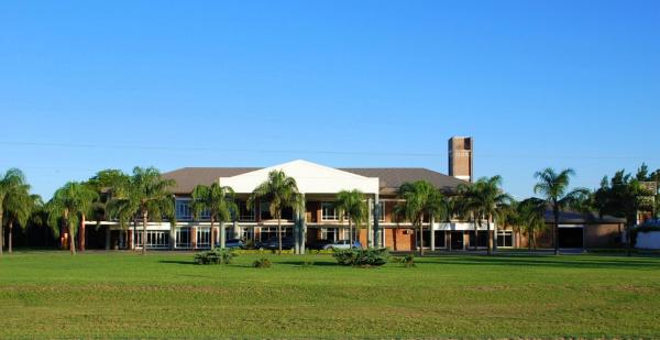 Catange Hotel - Charata