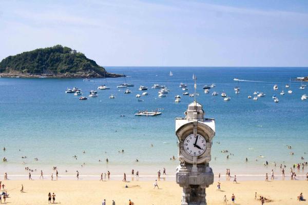 The Rentals Collection | Bellavista - San Sebastián