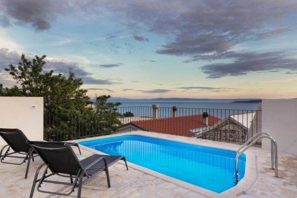 Villa Petit In Brela, Private Pool - Baška Voda