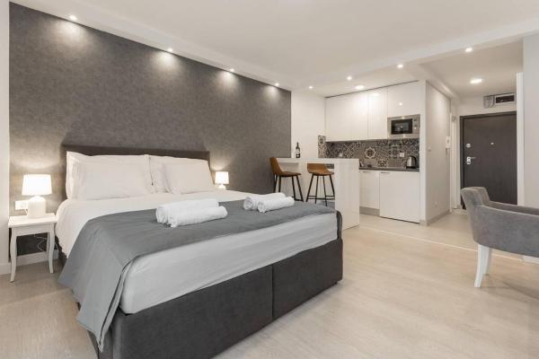 Penthouse "Sky 17" S Balkonom I Besplatnim Parkingom - Sesvete