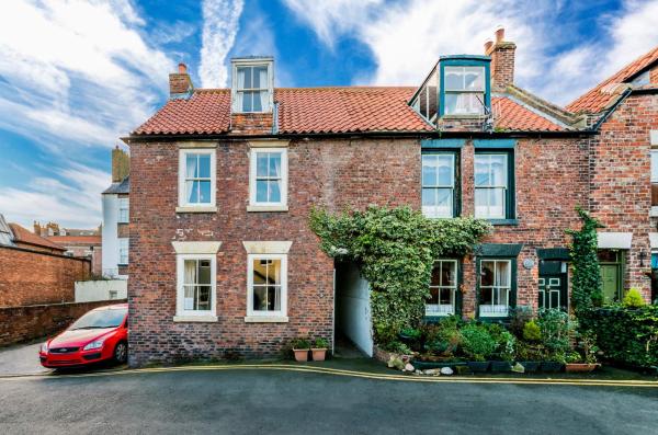 Griffin Cottage - Whitby, UK