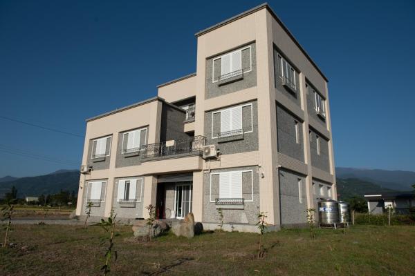 Silver Blue B&b 待月民宿台東縣民宿登記第1489號 - Taitung County