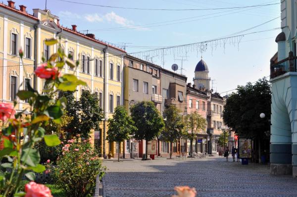 Large And Cozy Apartment In The Heart Of The City! - Карпати