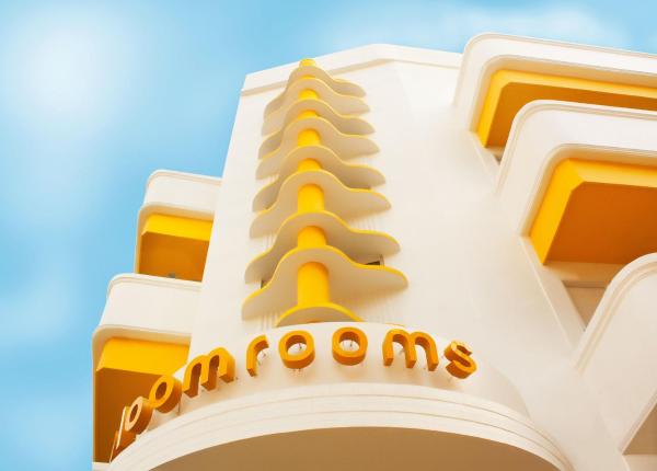 Bloomrooms @ New Delhi Railway Station - Delhi