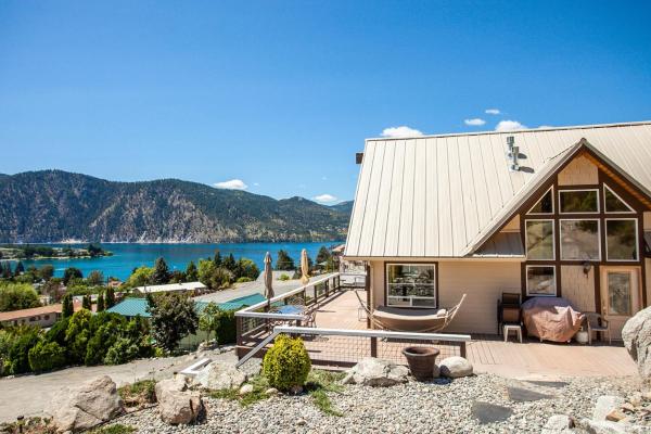 Mac's Place - Manson, WA