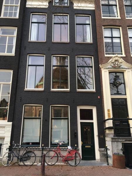 Kangaroom - Amsterdam
