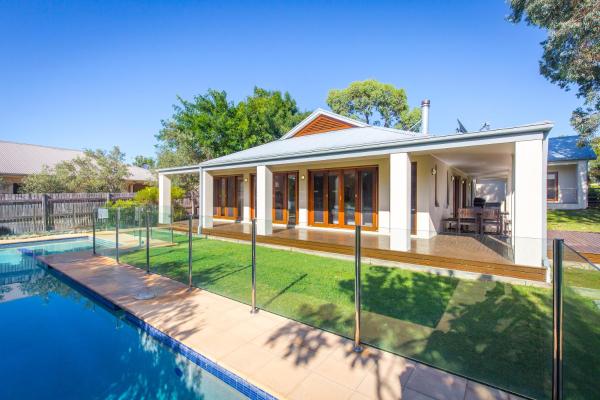 Potteroo - Stylish 4 Bedroom Family Friendly Home With Private Pool - Pokolbin