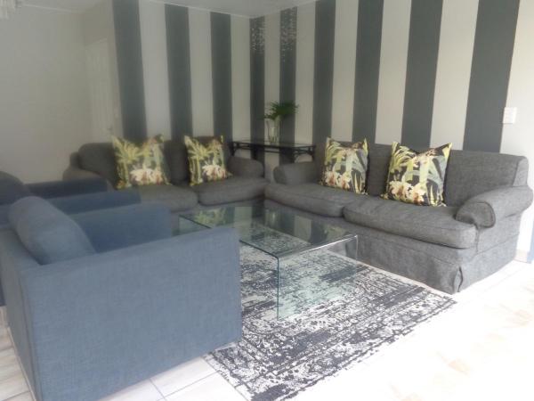 Thatchfoord Lodge - Sandton