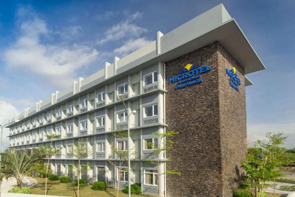 Microtel Inn & Suites By Wyndham San Fernando - Guagua
