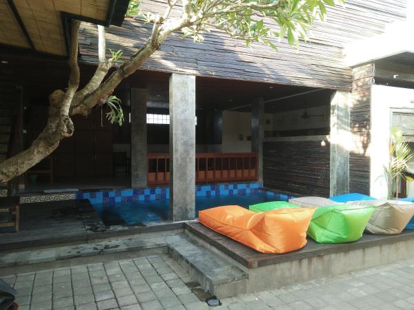 Made House Homestay And Dormitory - Denpasar