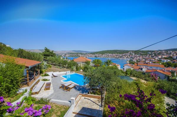 Apartment Piveta - Seget Vranjica