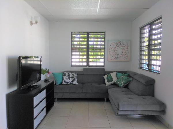 Urban Terrace Apartment In San Juan - Guaynabo