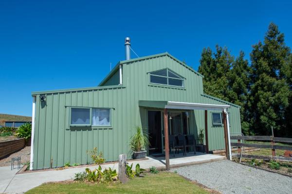Hills Vista Lodge- Farm View Bed And Breakfast - Matamata
