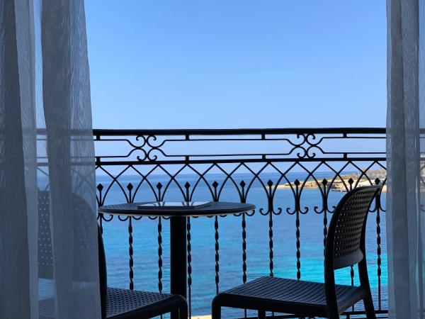 Ascot By The Sea - Malta
