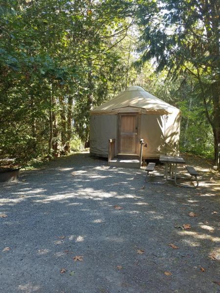 Tall Chief Camping Resort Yurt 5 - Issaquah, WA
